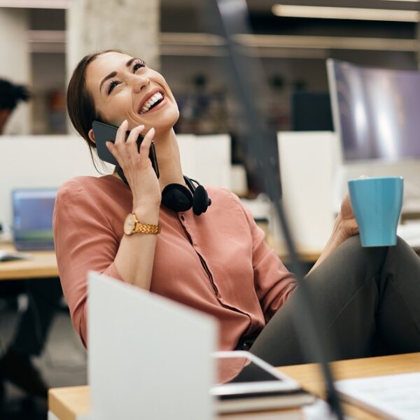 Study reveals short breaks improve performance at work - YOLO Wellbeing